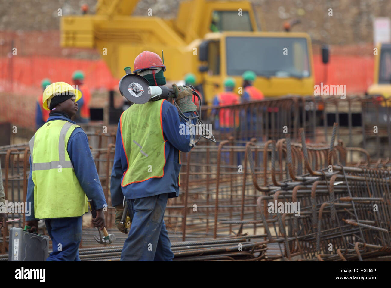 Infrastructure construction africa hi-res stock photography and images ...