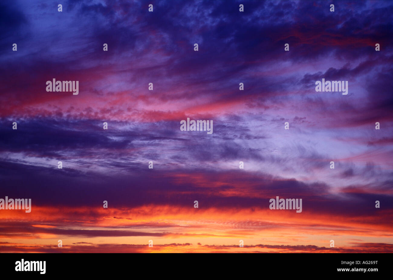 Algeria near Timimoun Cloudy sky at sunset Stock Photo - Alamy