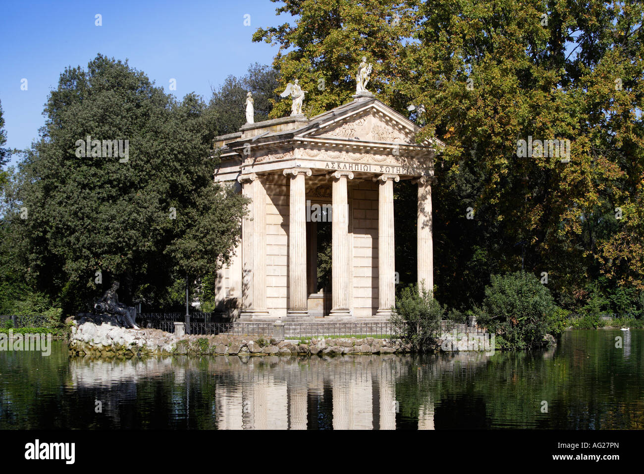 Replica Roman Temple, Park, Rome, Italy Stock Photo - Alamy