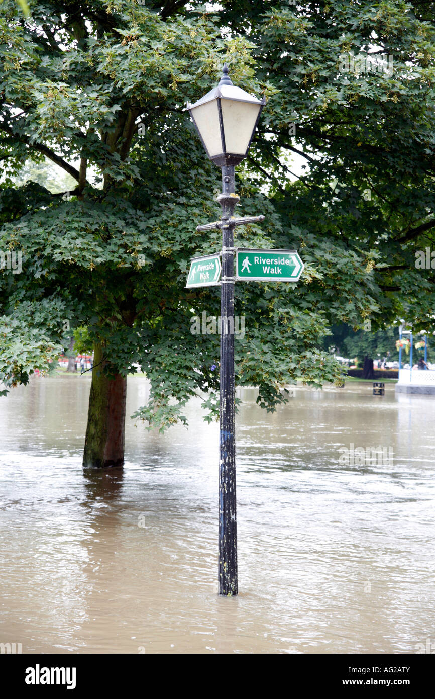 Flooded river walk hi-res stock photography and images - Alamy