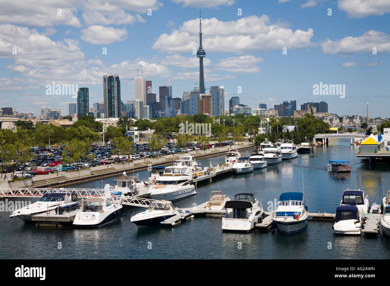 Toronto Canada Ontario Lake Ontario 2007 Toronto Sky Line Photo Stock ...