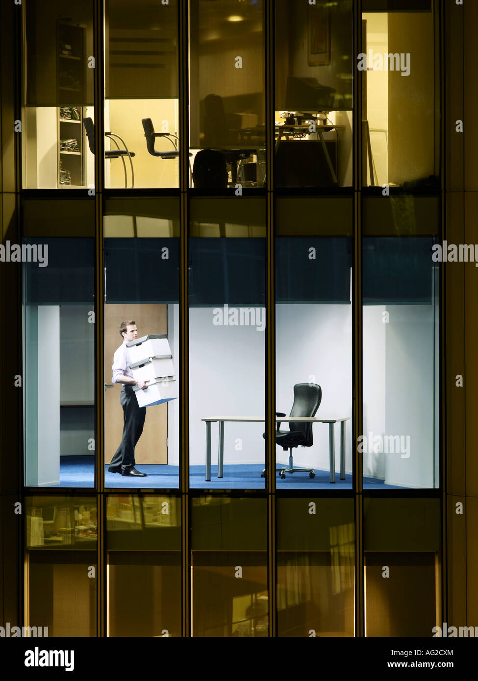 Office worker outdoors hi-res stock photography and images - Alamy