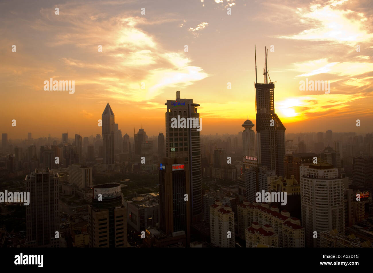 Tomorrow square shanghai hi-res stock photography and images - Alamy