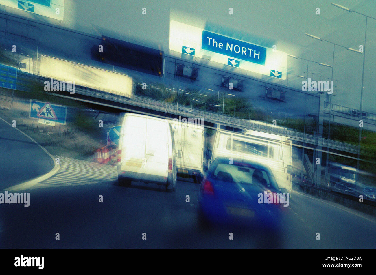 M1 motorway sign north hi-res stock photography and images - Alamy