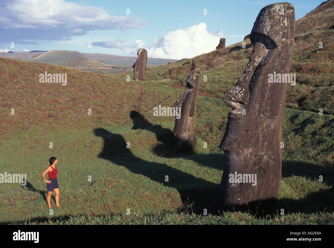 Female moai hi-res stock photography and images - Alamy