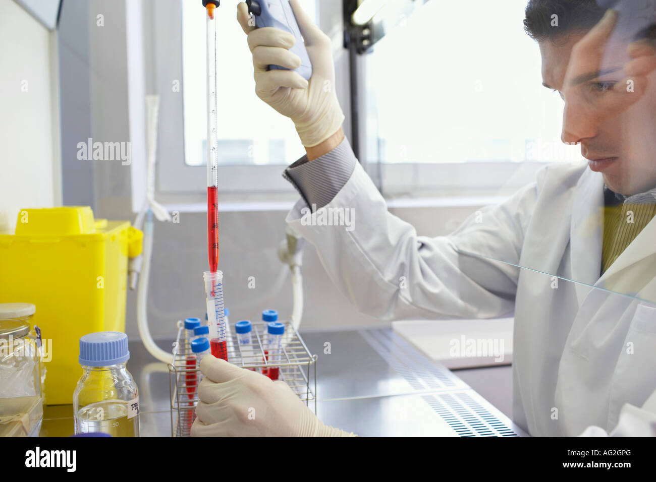 Test tube hi hi-res stock photography and images - Alamy