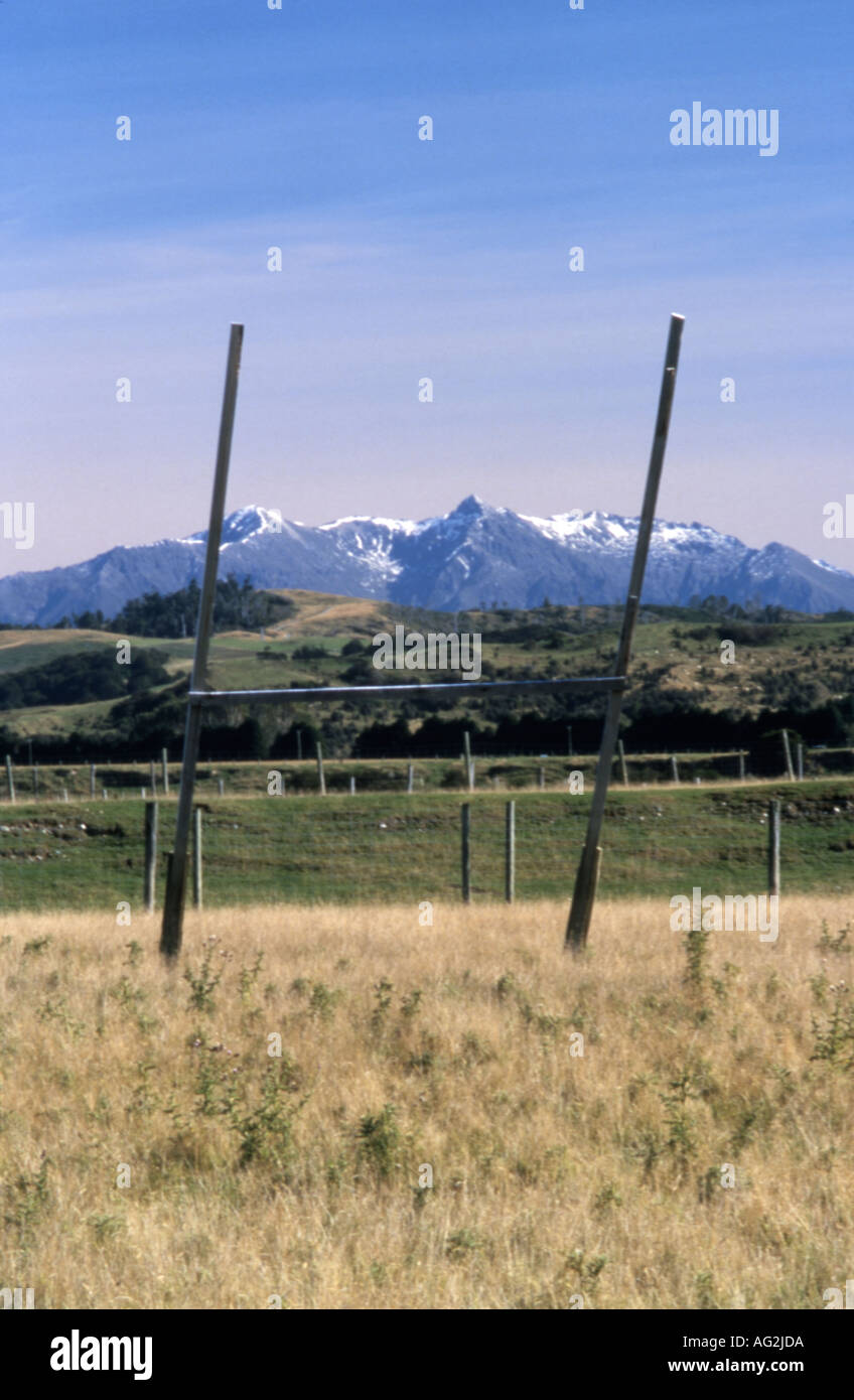 Rugby goal posts in field hi-res stock photography and images - Alamy