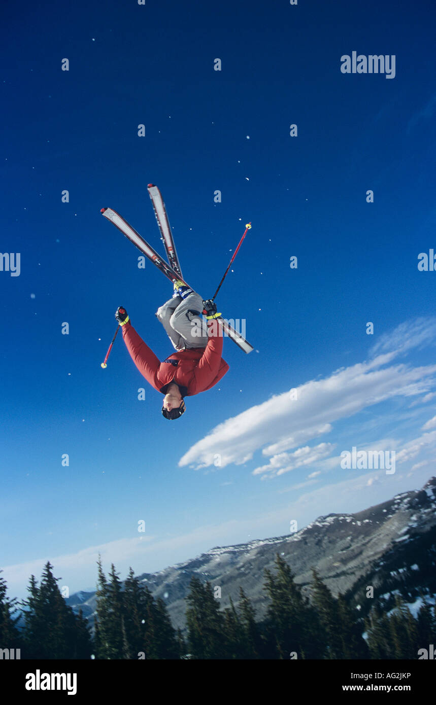 Jumping skis hi-res stock photography and images - Alamy