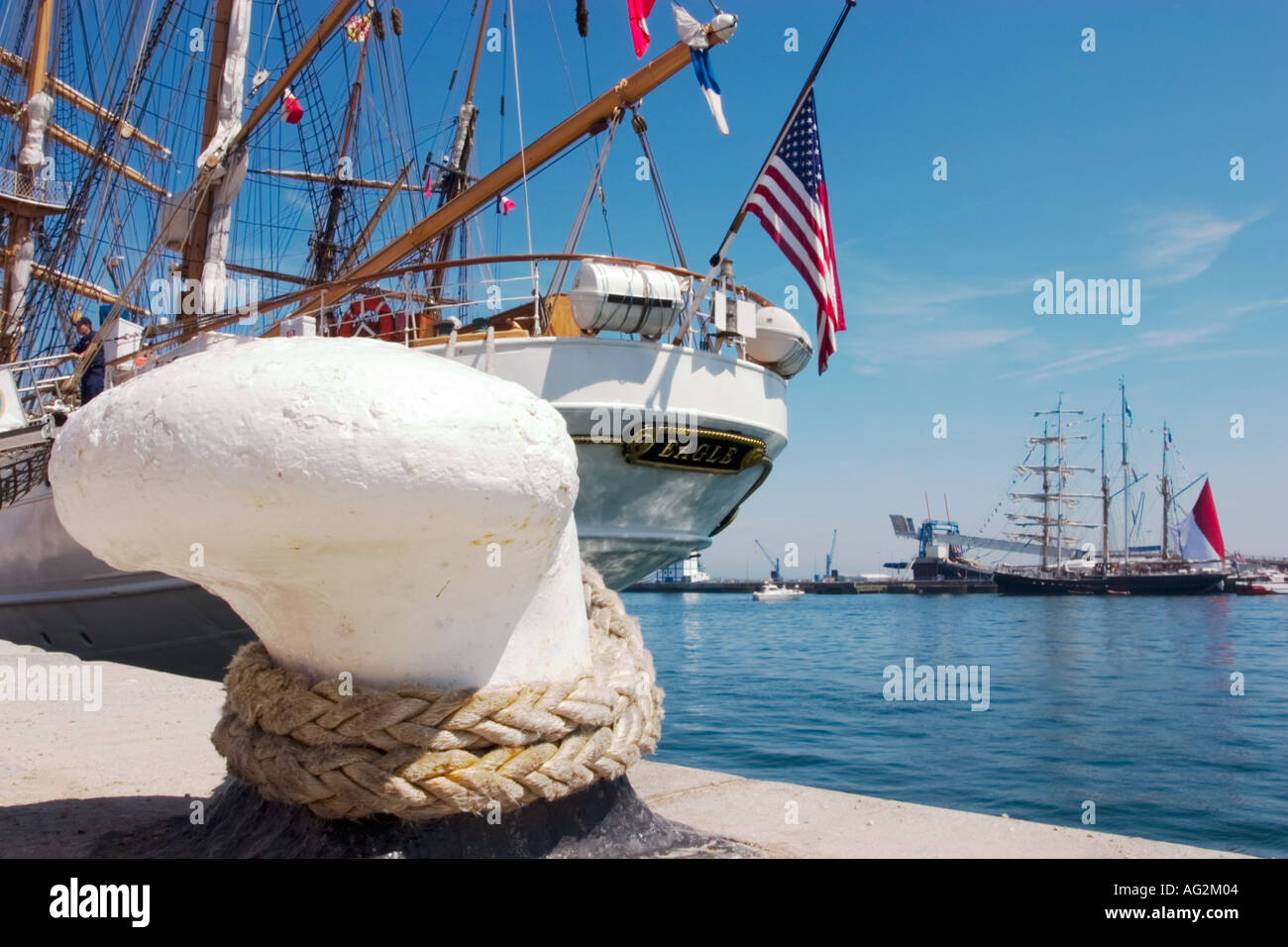 Us coast guard training vessel hi-res stock photography and images - Alamy