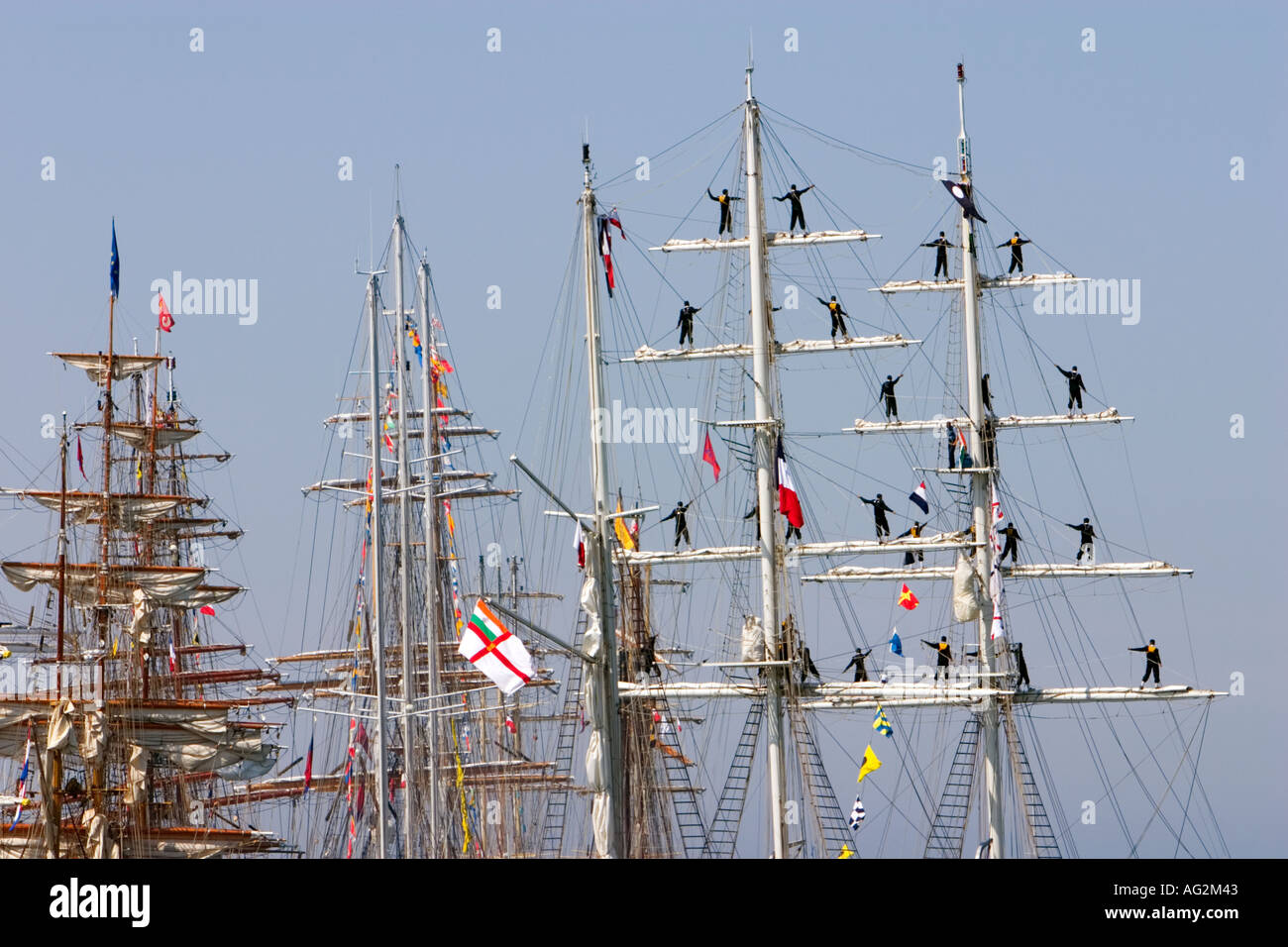 Indian Navy training ship Tarangini approaches Cherbourg Cherborg ...