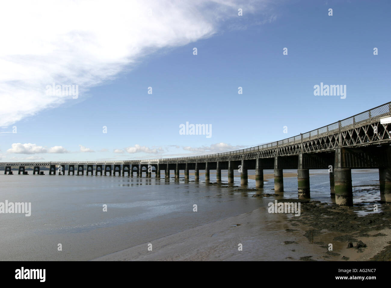 The sweep of the Tay Rail bridge Dundee Scotland Stock Photo - Alamy