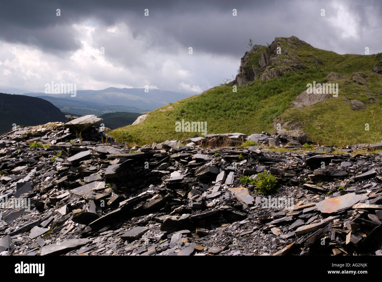 slate spoil heaps at cwmorthin quarry ffestiniog north wales Stock ...