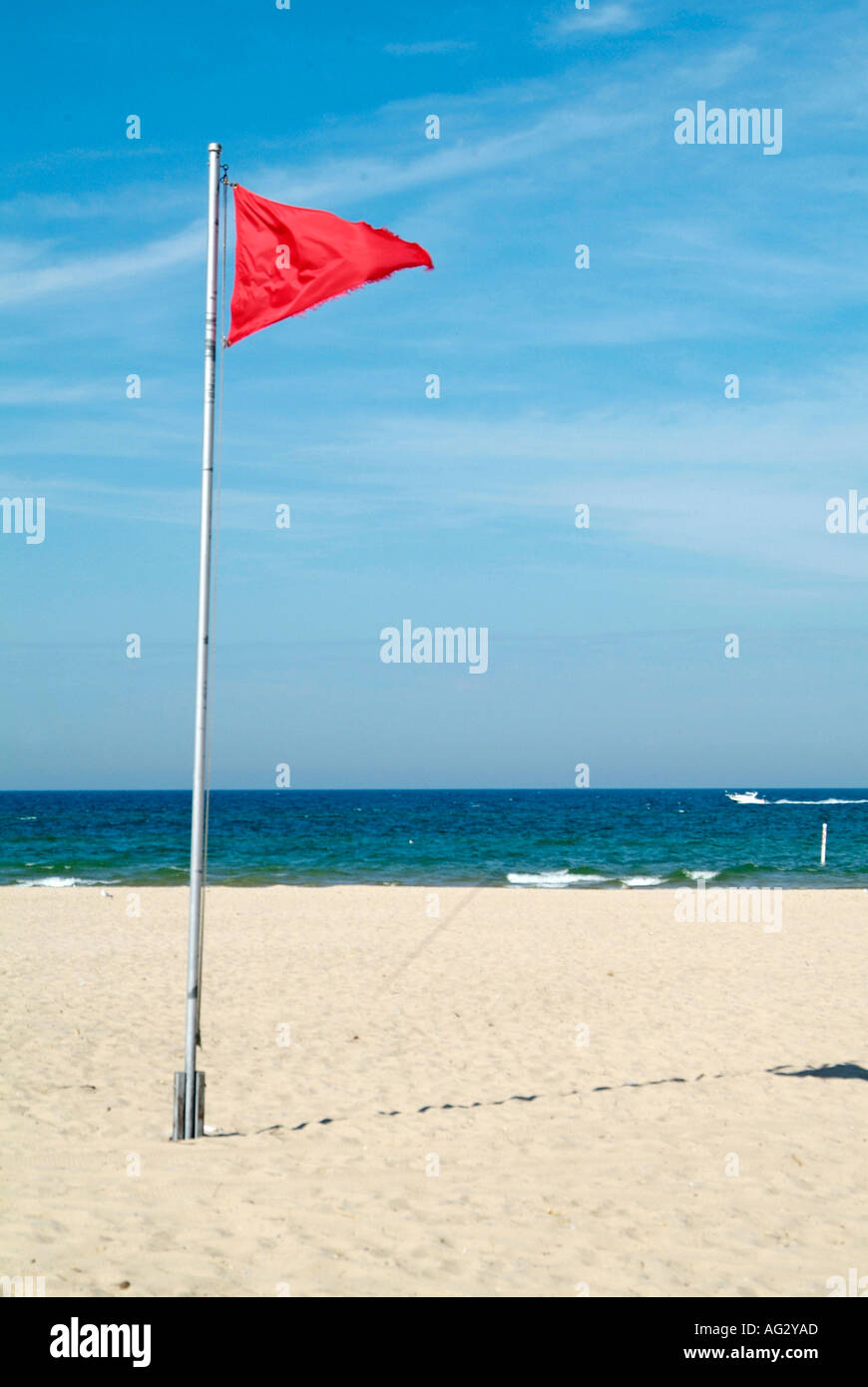 Water pollution signs at beach hi-res stock photography and images - Alamy