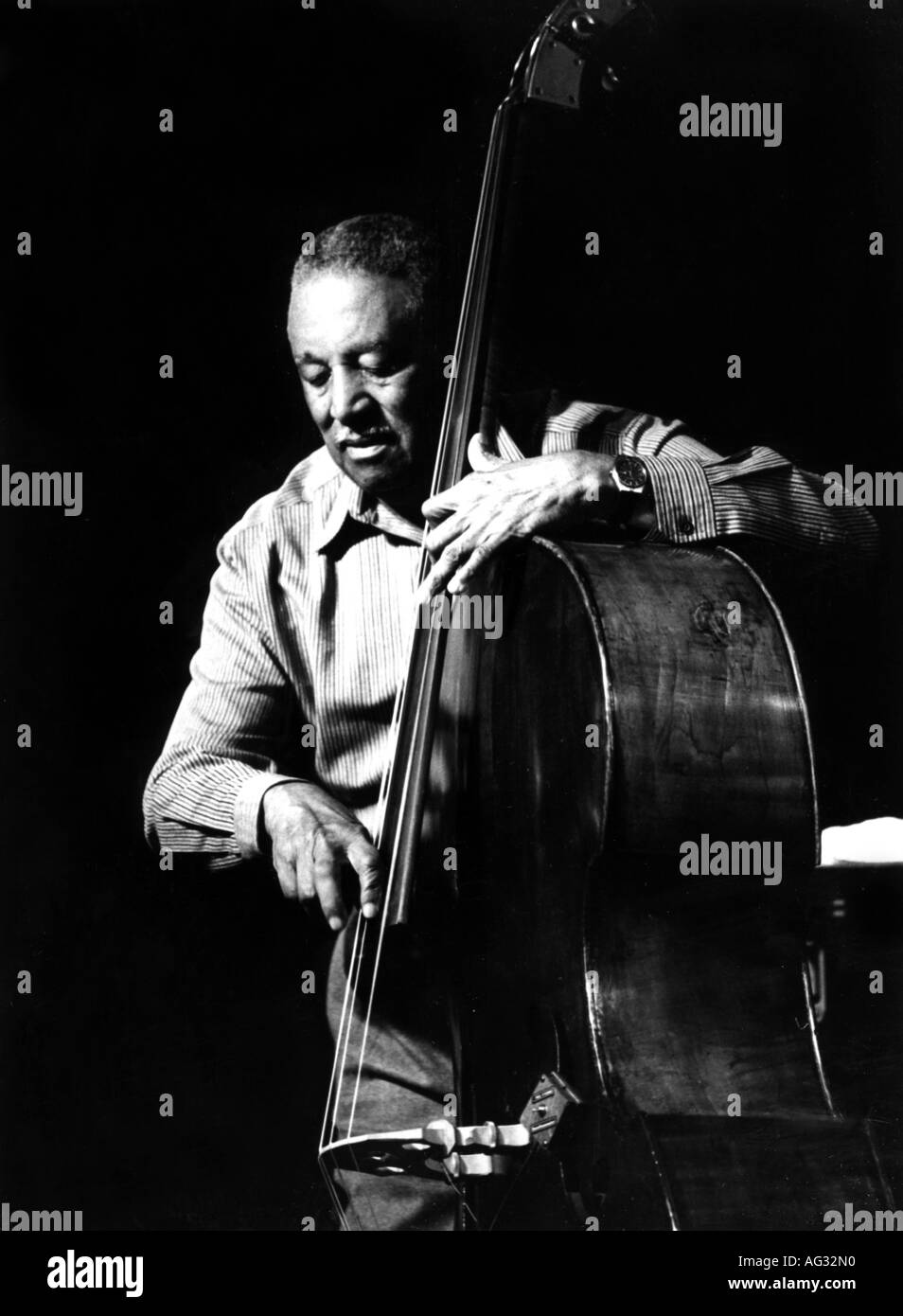American jazz musician ray brown hi-res stock photography and images ...