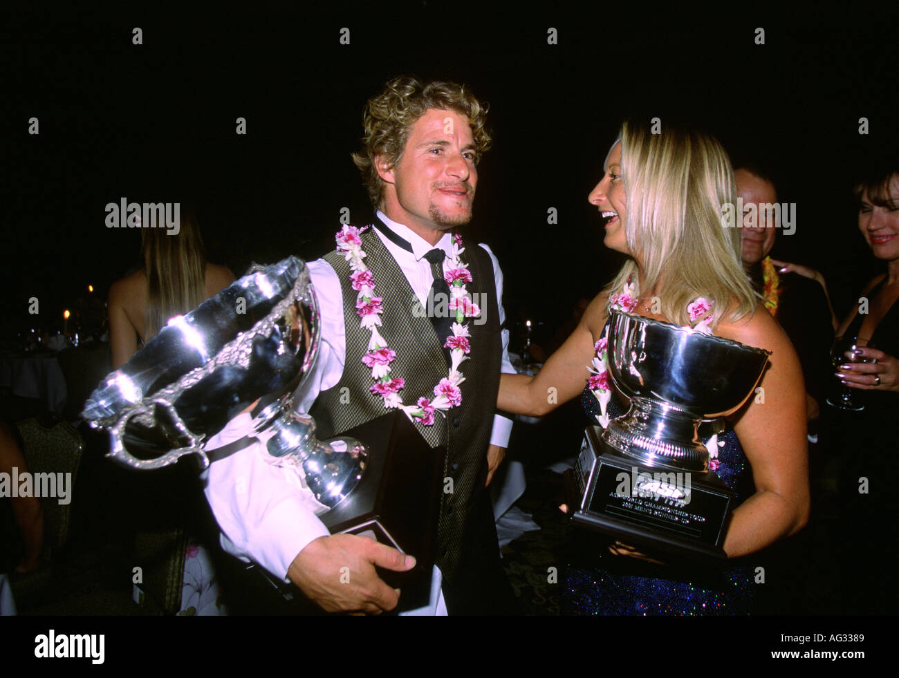 OCCY AND LAYNE BEACHLEY WITH TROPHYS AT THE ASP AWARDS IN HAWAII Stock ...