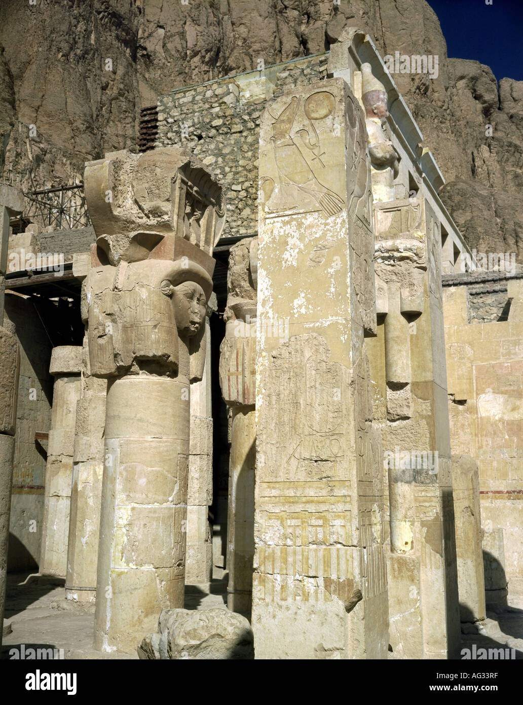 Ancient egypt temple deir el bahri queen hatshepsut 18th dynasty hi-res ...
