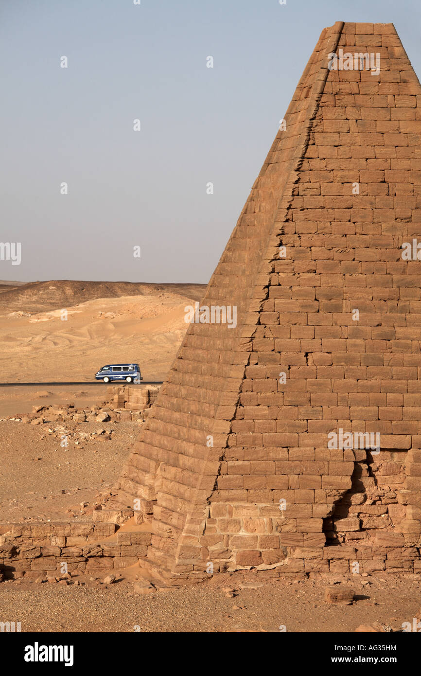 Jebel barkal pyramid hi-res stock photography and images - Alamy