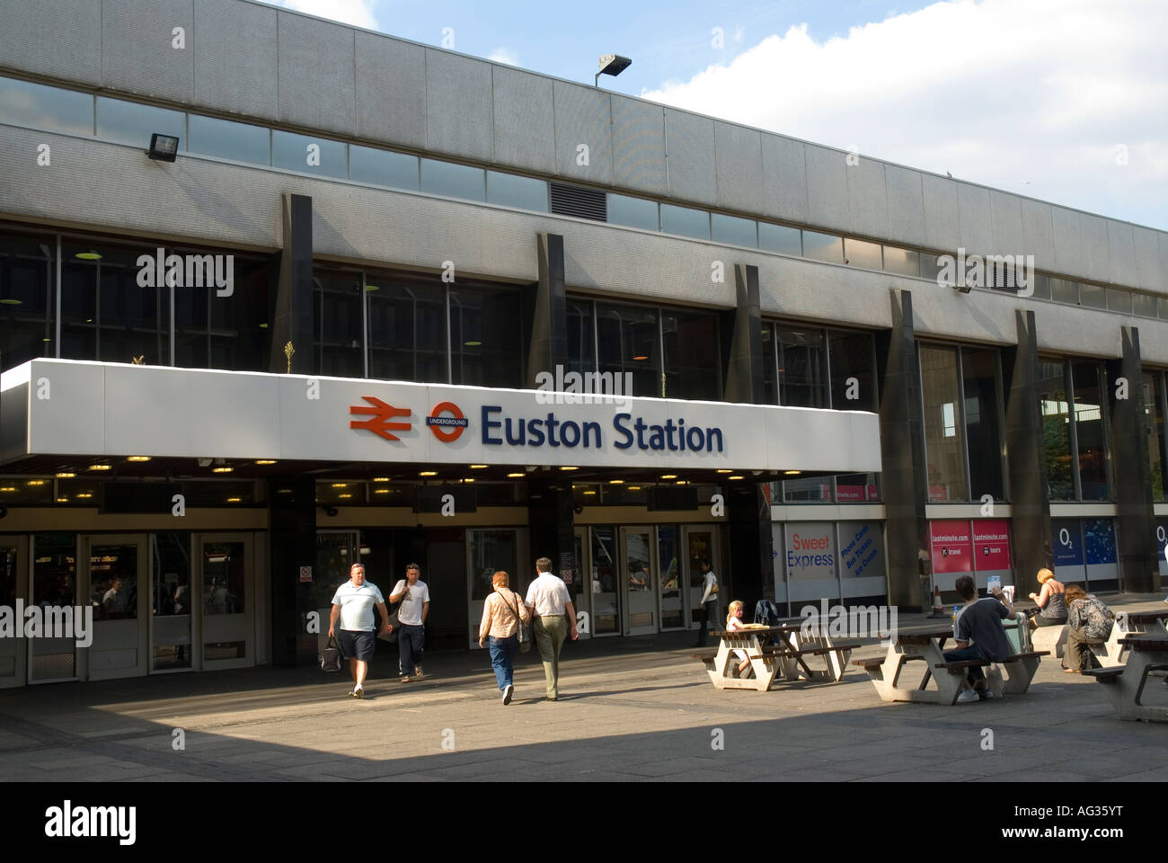 Euston Station in London England Stock Photo - Alamy