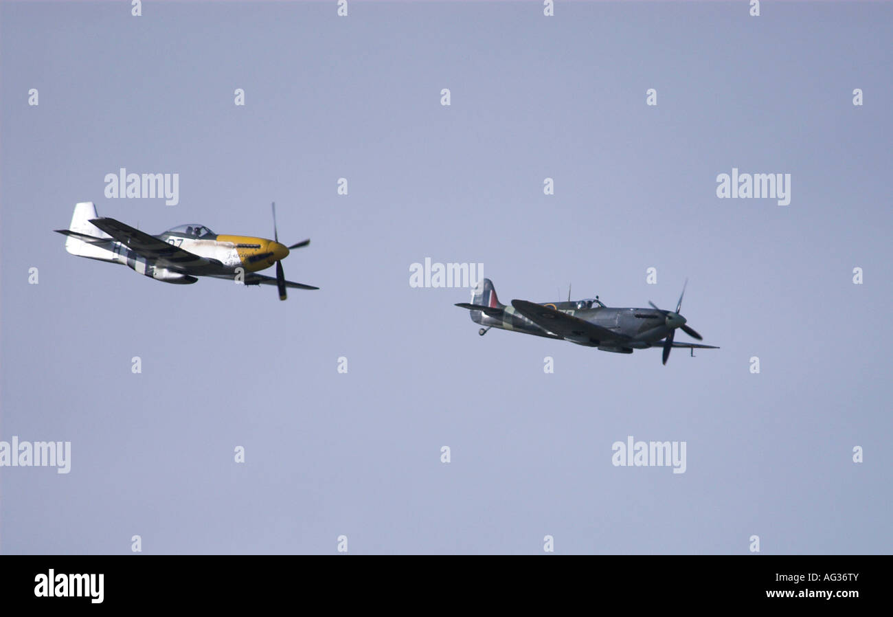 Spitfire and Mustang Flying in close Formation at Goodwood Sussex ...