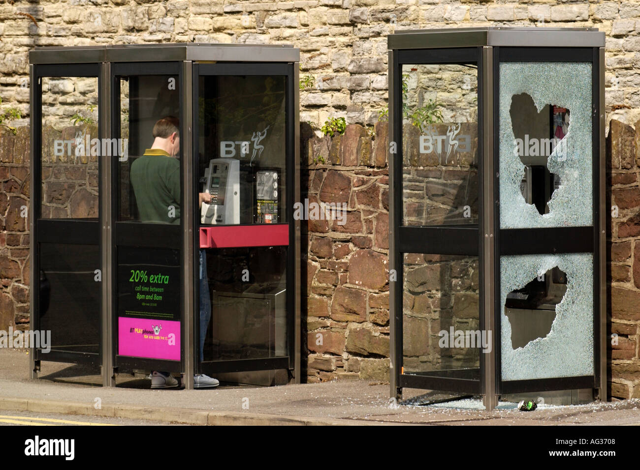 urban decay uk Vandalised BT telephone box with glass smashed in ...