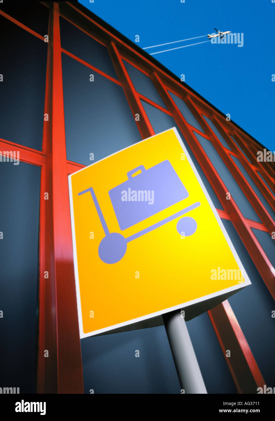 Transport train station railway sign hi-res stock photography and ...