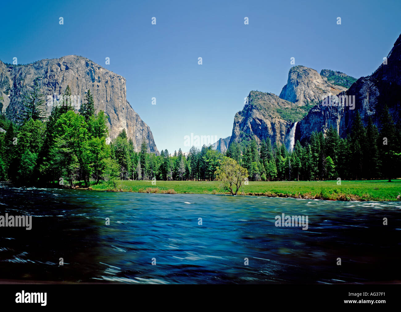 Merced river swimming hi-res stock photography and images - Alamy