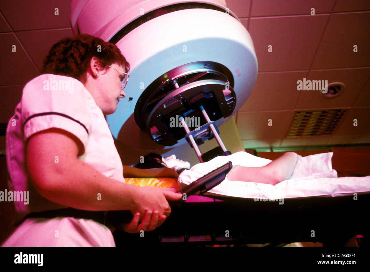 Nhs cancer scan hi-res stock photography and images - Alamy