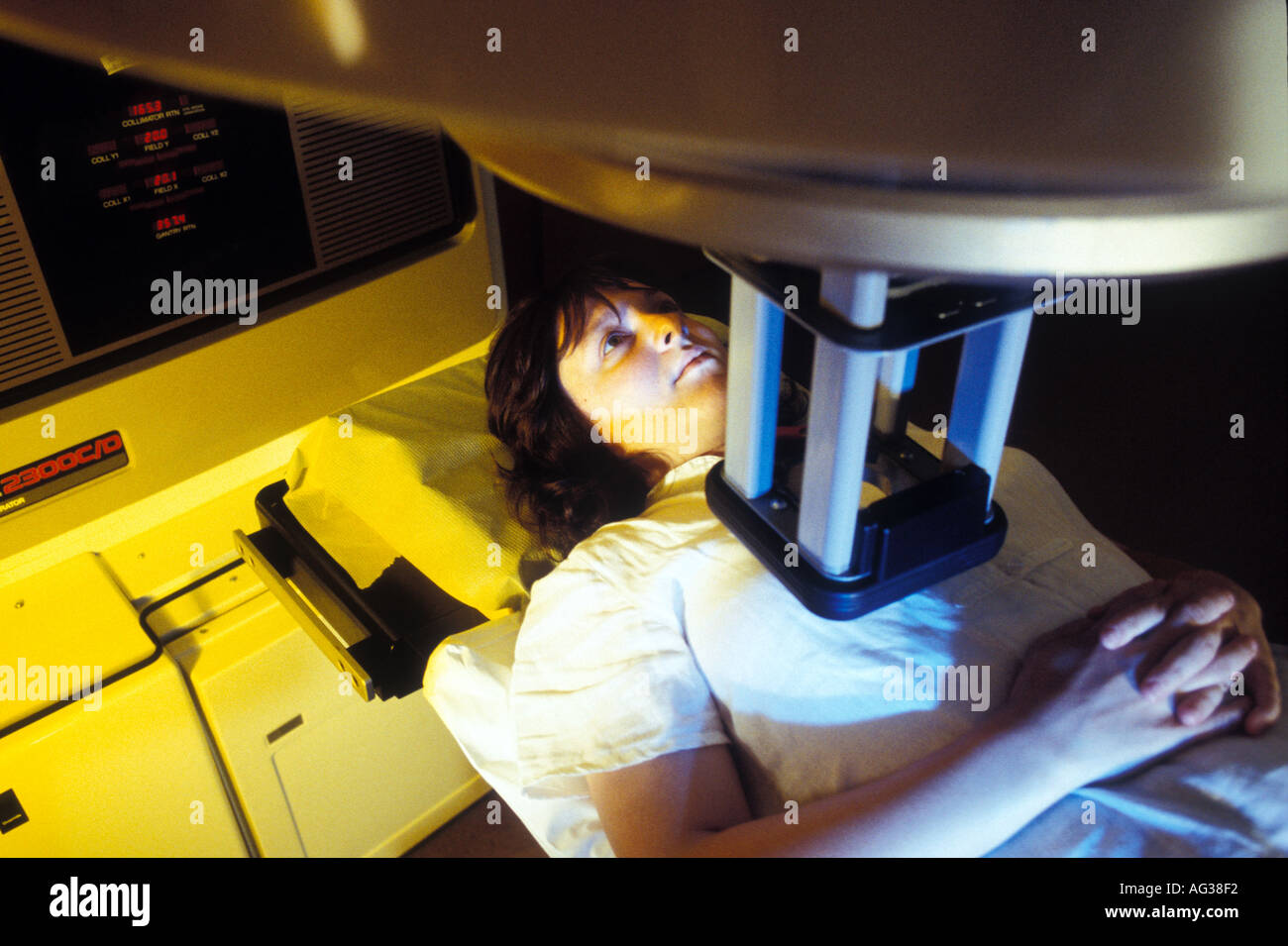 Hospital test scan uk hi-res stock photography and images - Alamy