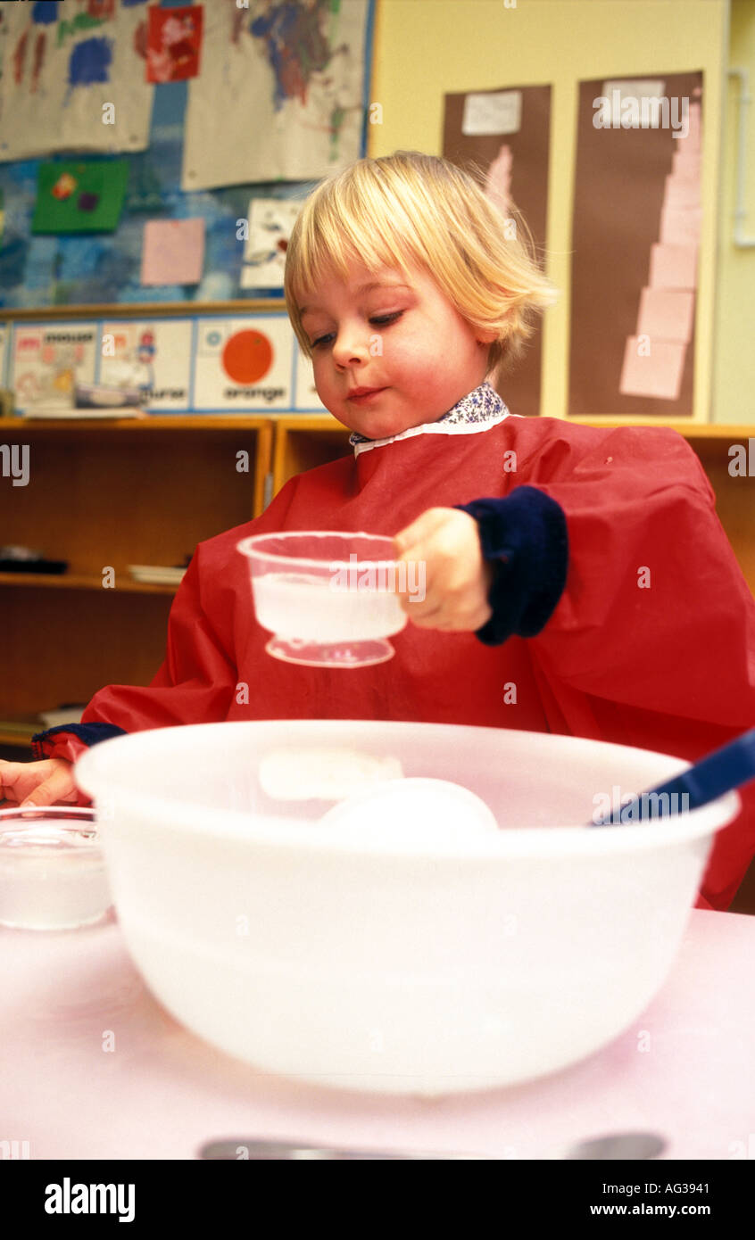 Nursery school uk counting hi-res stock photography and images - Alamy
