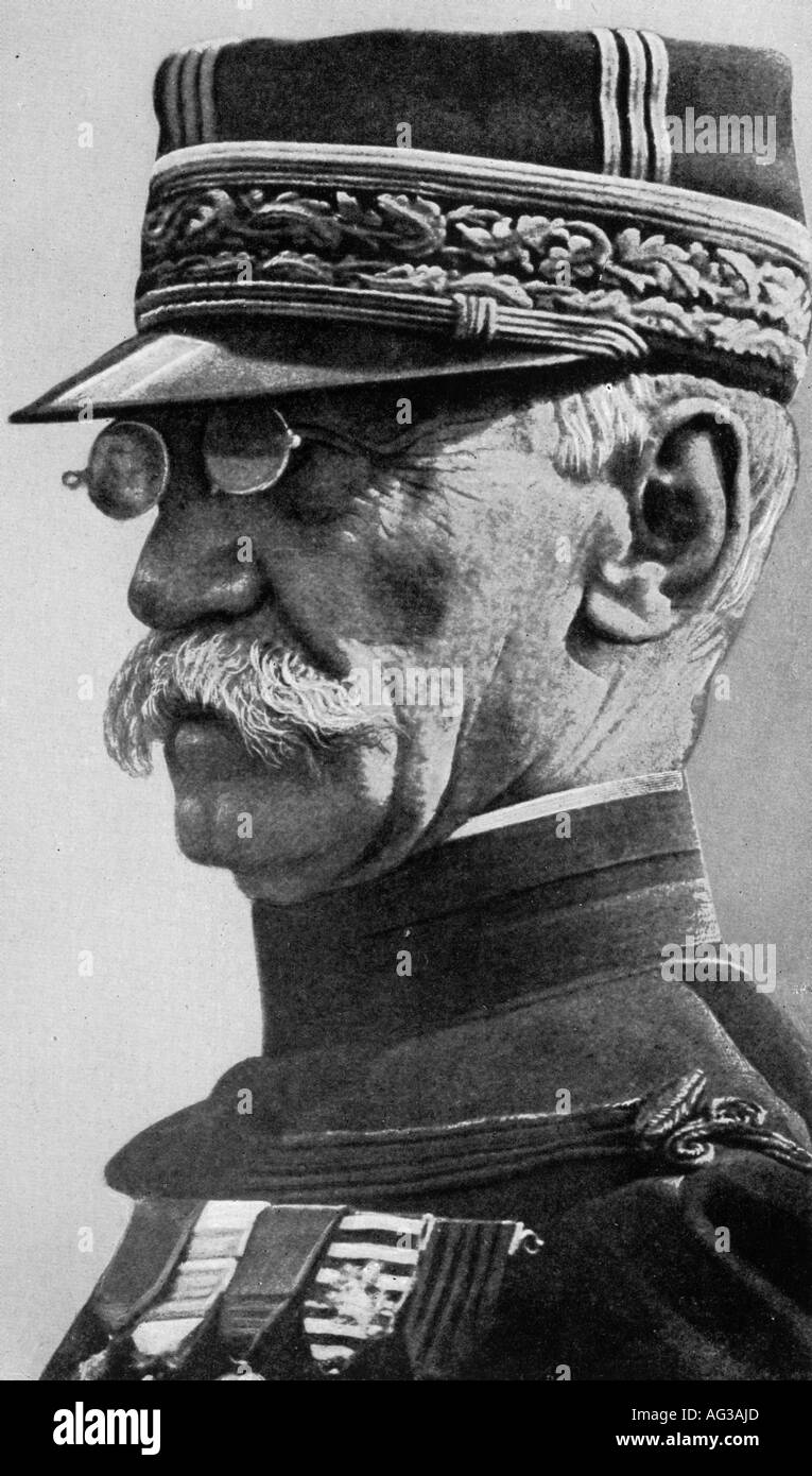 Gallieni general joseph simon Black and White Stock Photos & Images - Alamy
