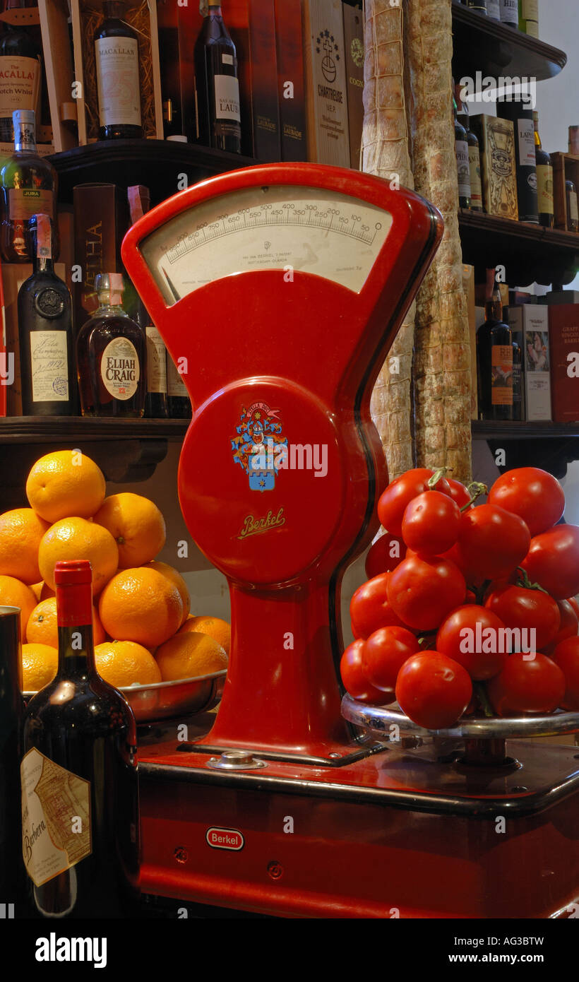 Deli items hi-res stock photography and images - Alamy