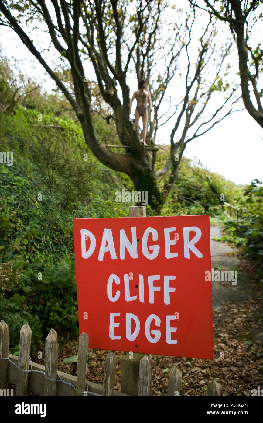 Gang warning hi-res stock photography and images - Alamy
