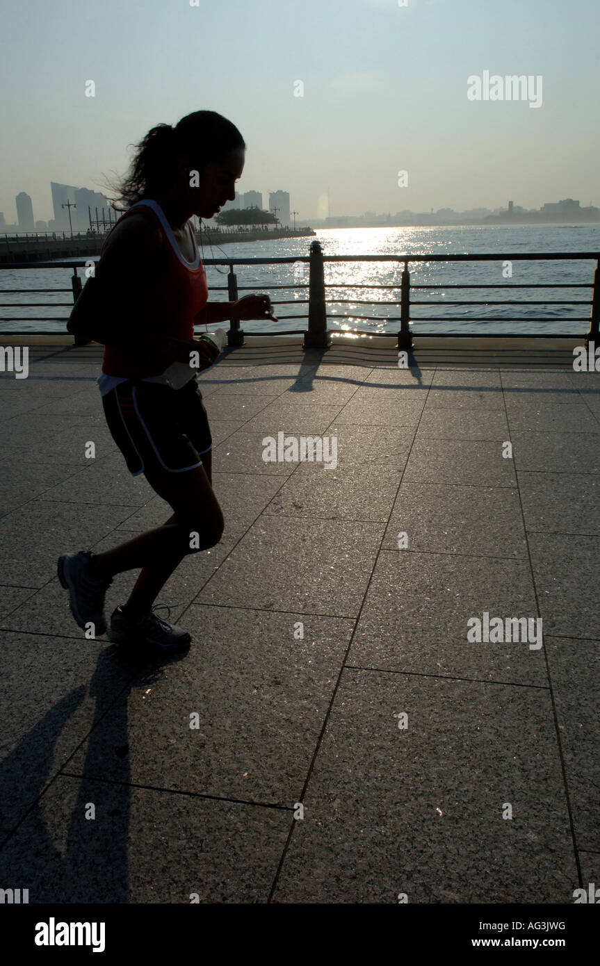 Jogging in Hudson River Park in NYC Stock Photo - Alamy