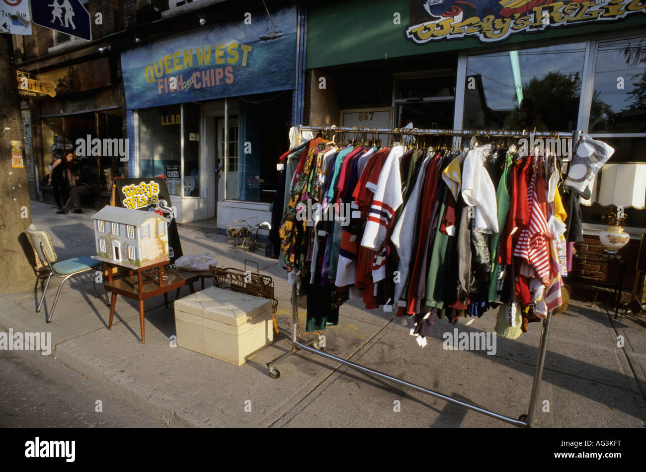 Toronto poverty hi-res stock photography and images - Alamy
