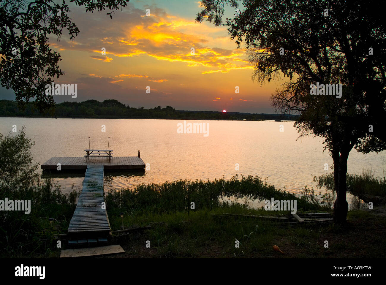 Lake brownwood hi-res stock photography and images - Alamy