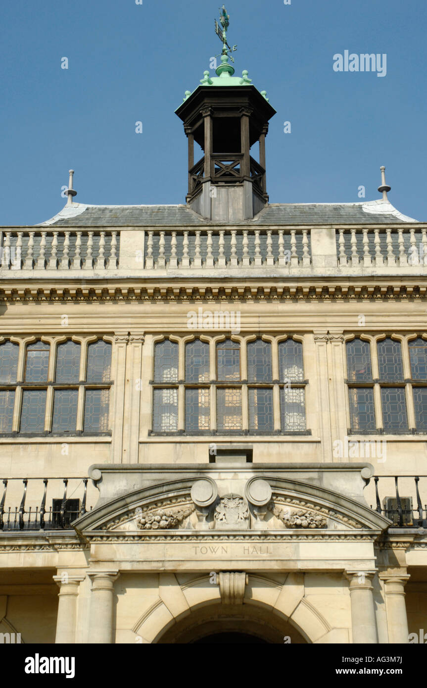 Hendon town hall hi-res stock photography and images - Alamy