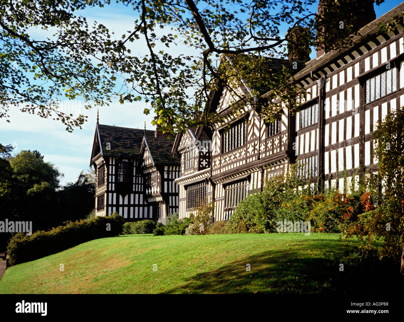 Cheshire Stockport Bramhall Bramall Hall Stock Photo - Alamy