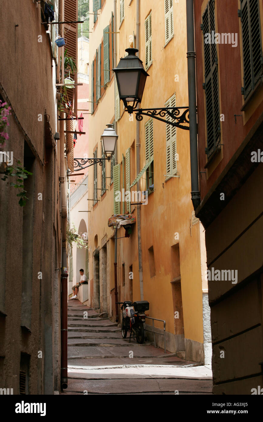 Stepped alleyway hi-res stock photography and images - Alamy