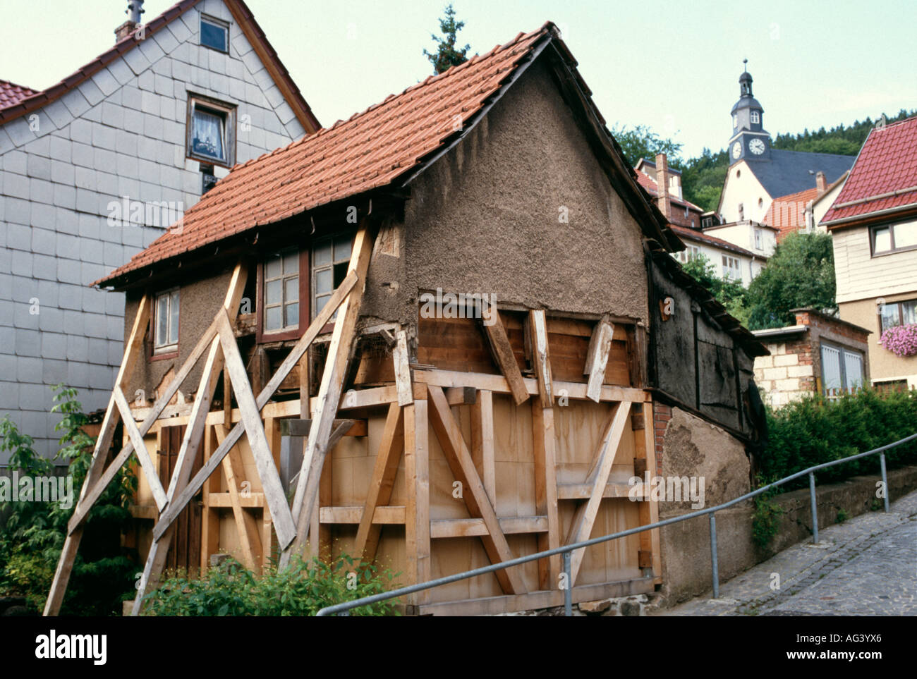 Braced framework hi-res stock photography and images - Alamy