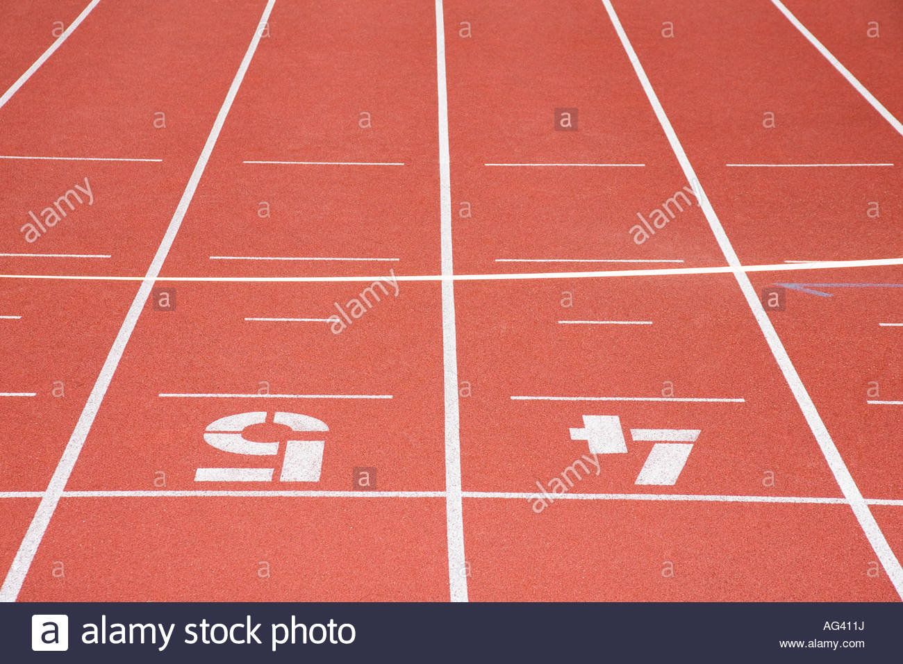 Start Line Athletics Track Stock Photos & Start Line Athletics Track ...