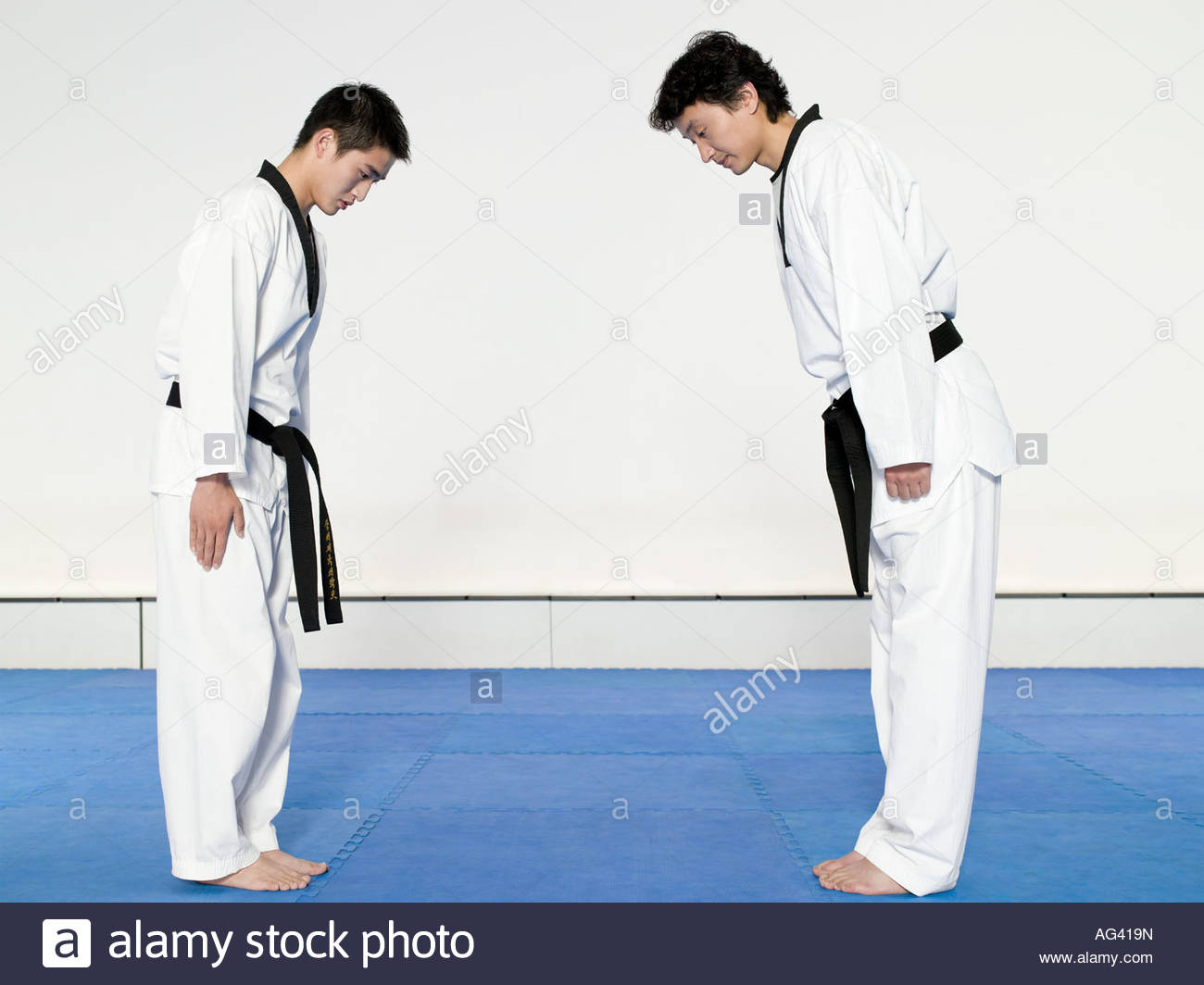 Taekwondo Uniform Stock Photos & Taekwondo Uniform Stock Images - Alamy