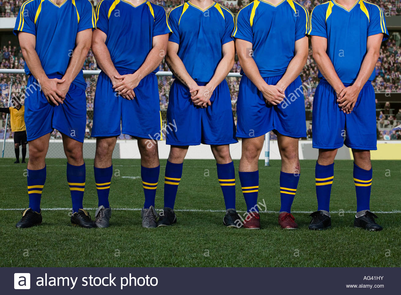 Free Kick Stock Photos & Free Kick Stock Images - Alamy