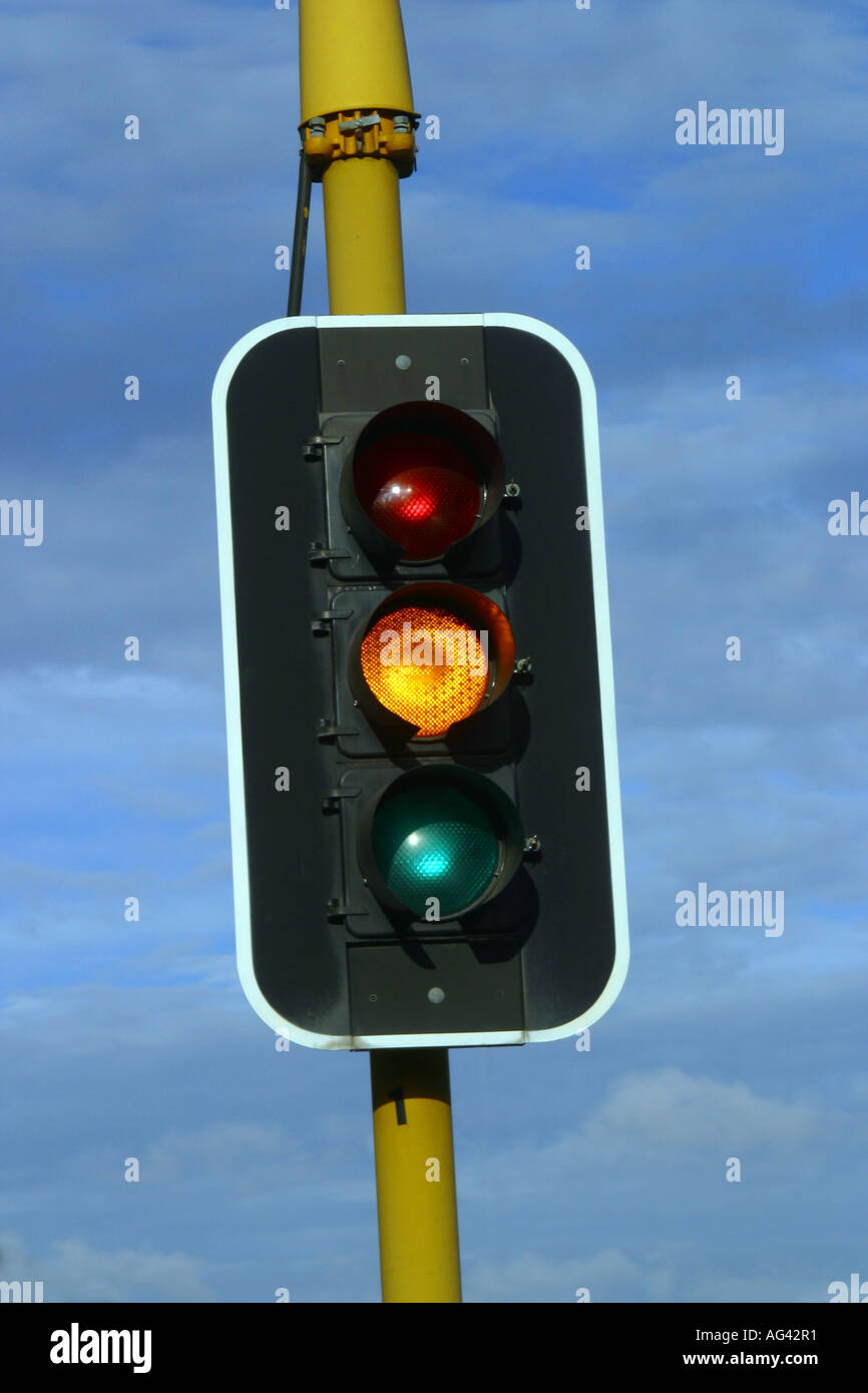 Orange light pedestrian traffic lights hi-res stock photography and ...