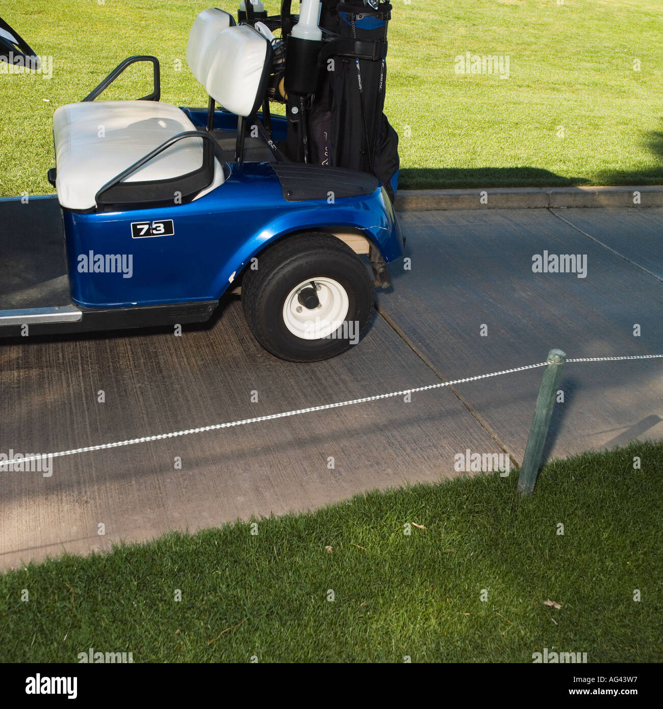 Golf pull cart hi-res stock photography and images - Alamy