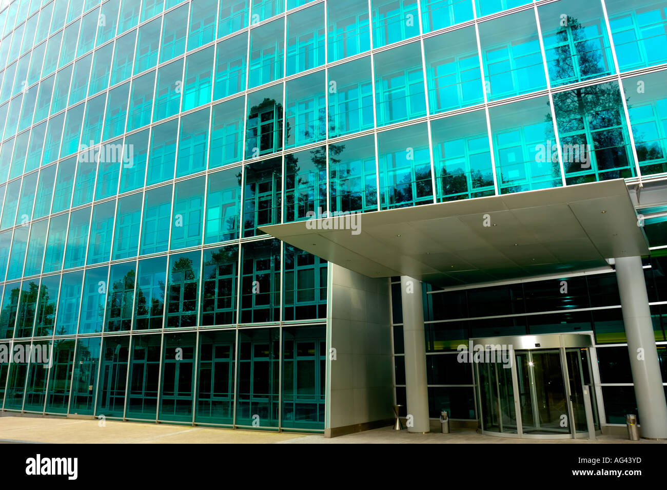 Tint block hi-res stock photography and images - Alamy