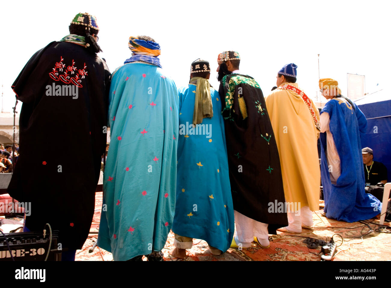 Gnawa dance hi-res stock photography and images - Alamy