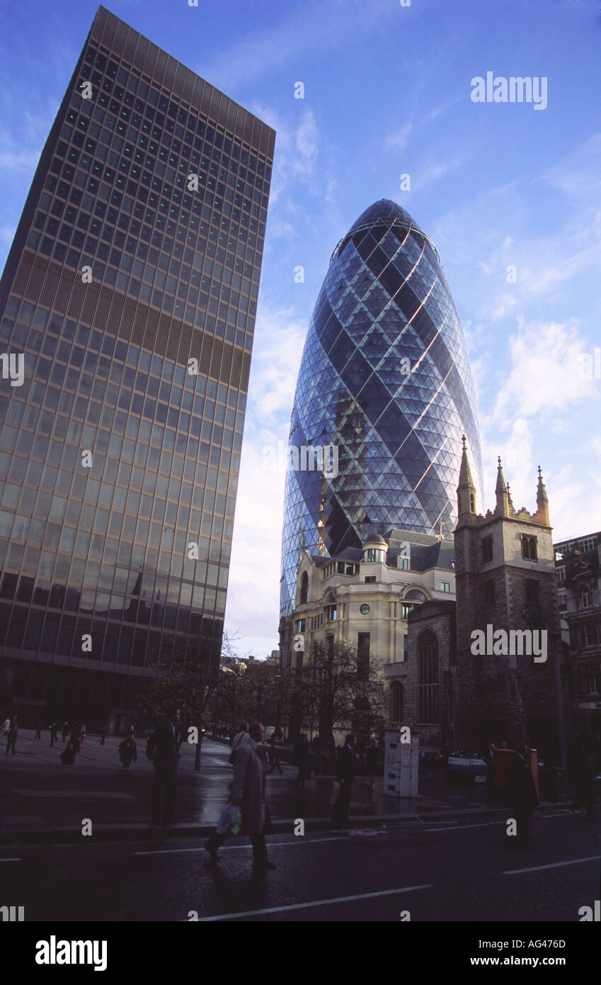 Swiss Re Building Stock Photo - Alamy