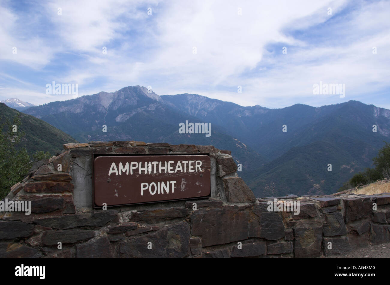 Amphitheater Point, Castle Rock peak in the background, Sequoia ...