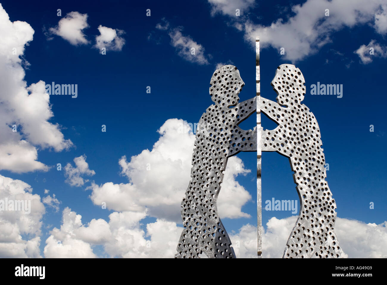 Molecule sculptures hi-res stock photography and images - Alamy
