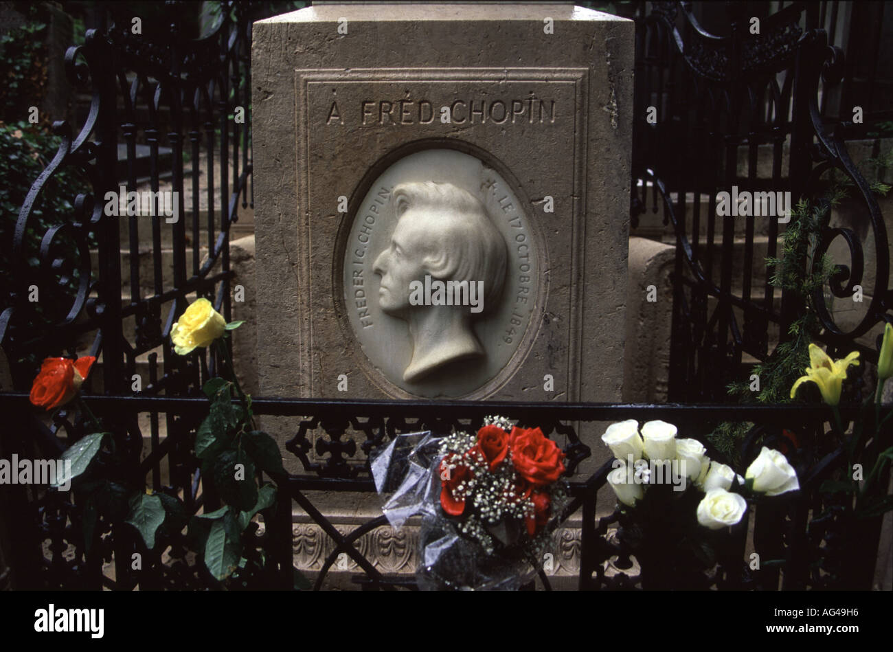 The grave of Frederick Chopin in Paris's Pere Lachaise cemetary, Paris ...